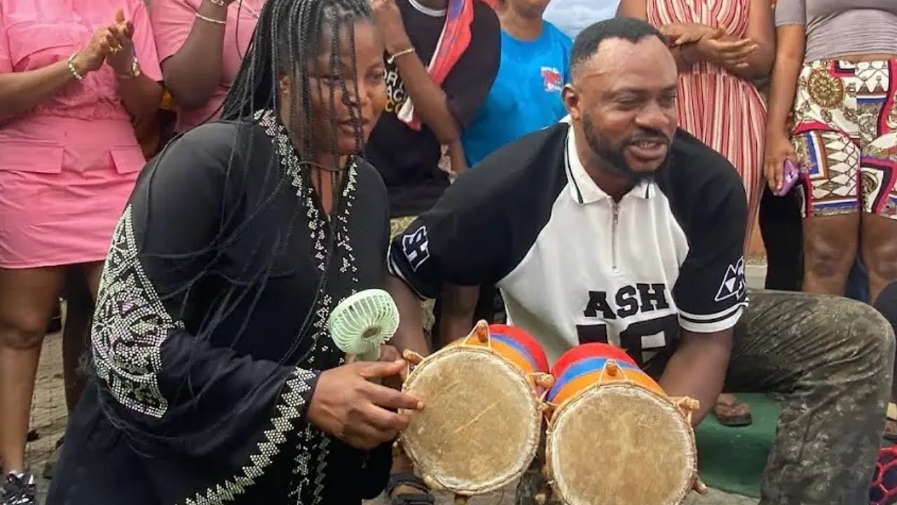 Moment Odunlade Adekola Dance With his Wife and Students At His ...