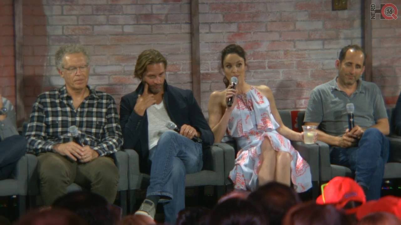 Nerd HQ 2016: A Conversation with the Cast of Colony - YouTube