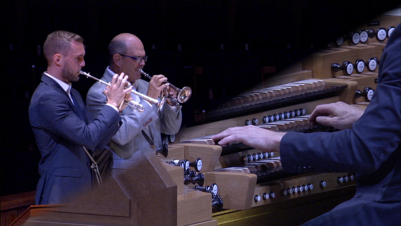 Deux Voix - Vivaldi Concerto for Two Trumpets - YouTube
