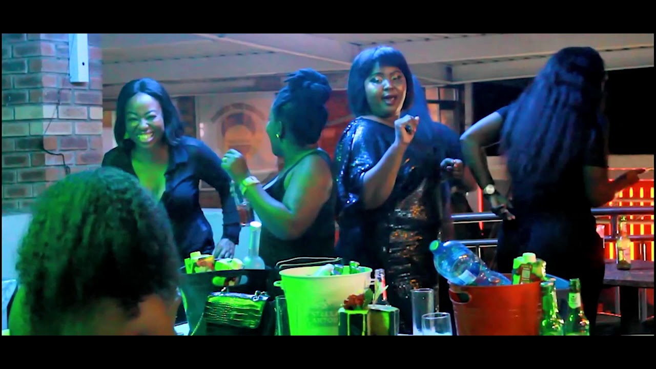 Under The Moon Exclusive Lounge - YouTube