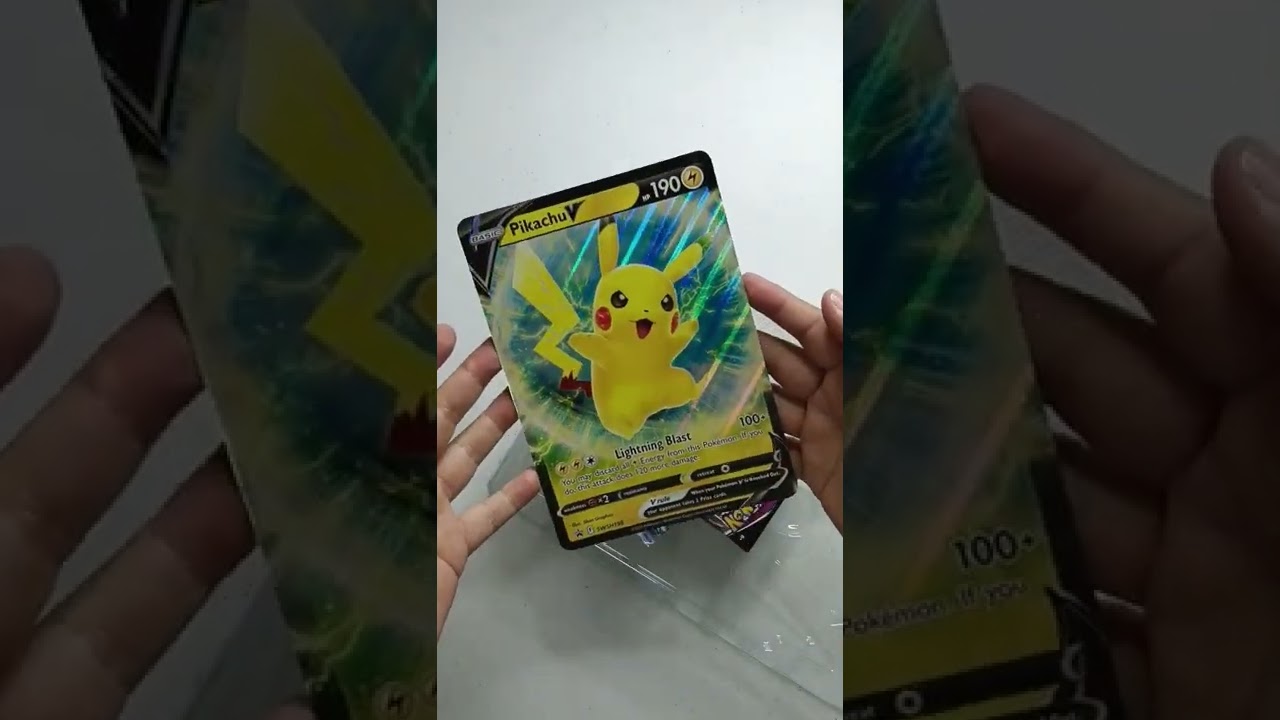 Abriendo un Paquete Pikachu VBox promocional de #PokemonTCG #TCGPokemon ...