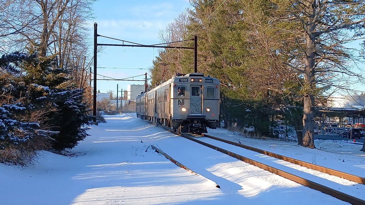 NJT Arrow III MU Action & First Trip To The Dinky - YouTube