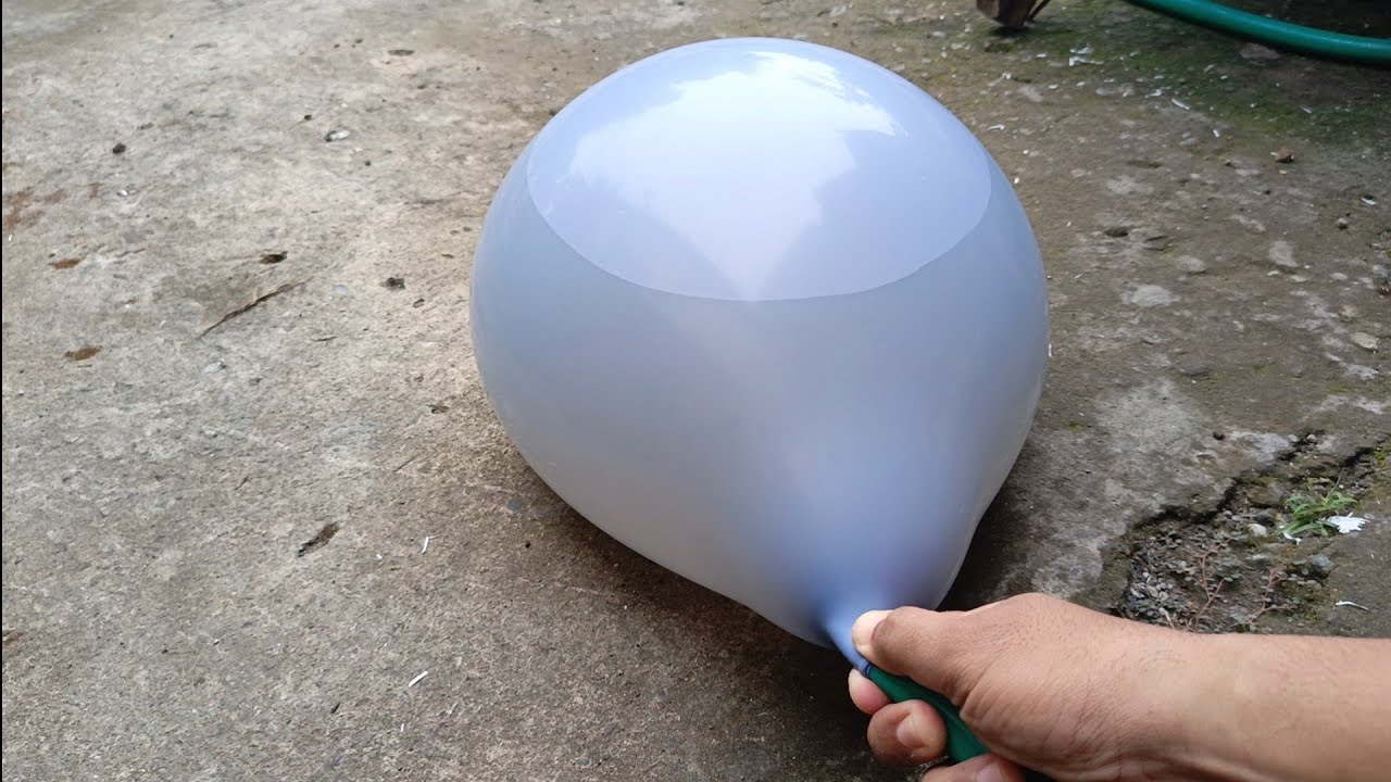 Hiburan Balon Meletus, Bermain Balon Di Isi Air Sampai Meletus - YouTube