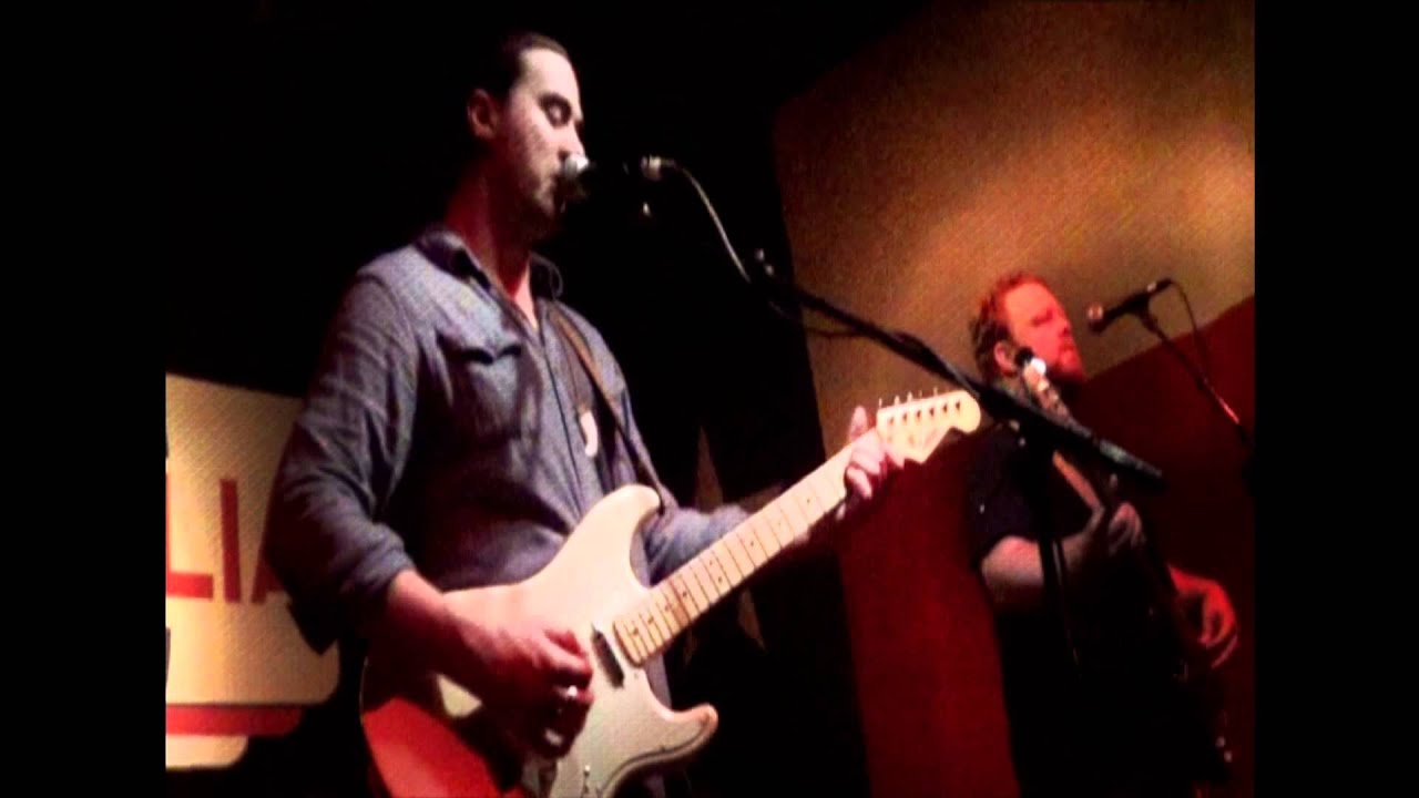 Ryan Tharp at Magnolias - YouTube