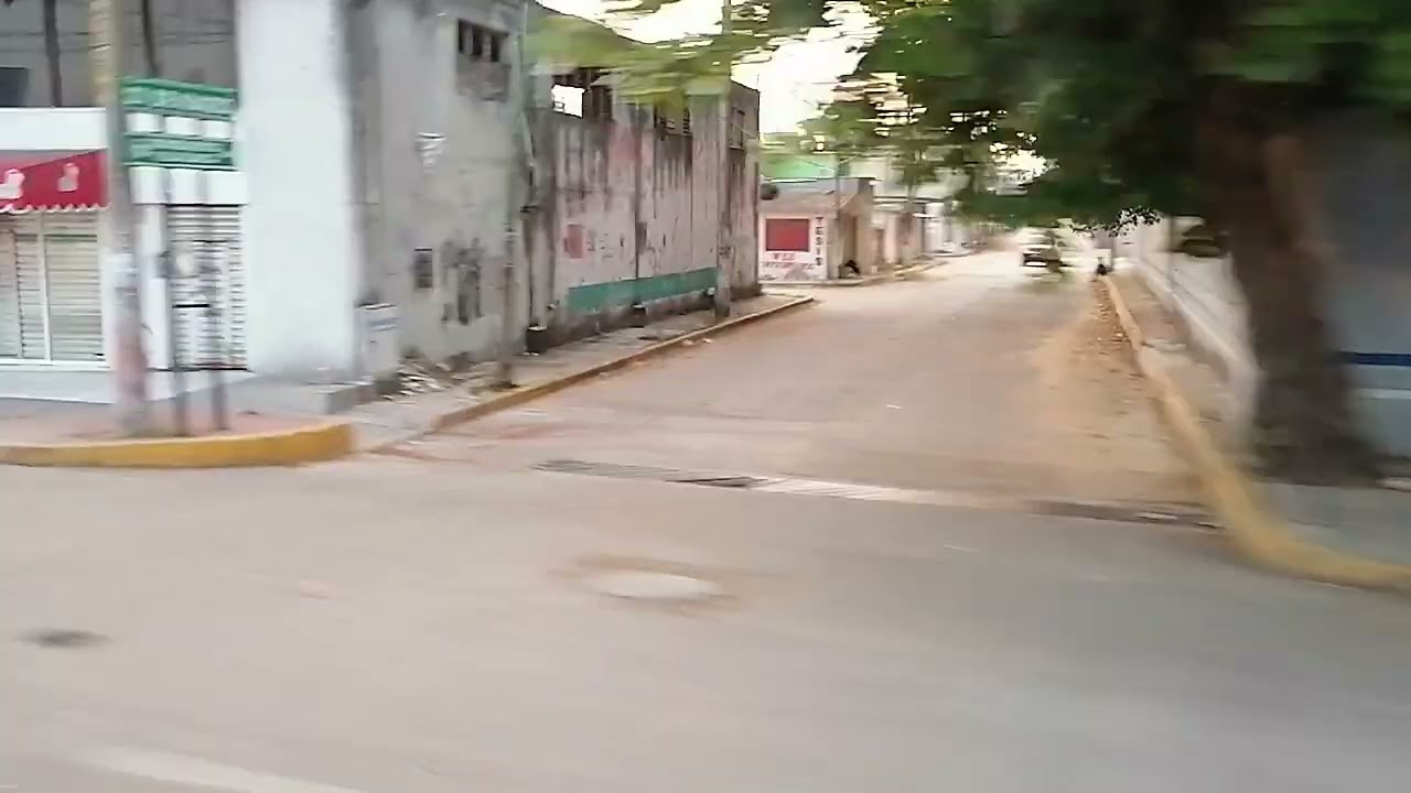 Pasando en ADO frente Instituto Tecnológico de Minatitlán - YouTube
