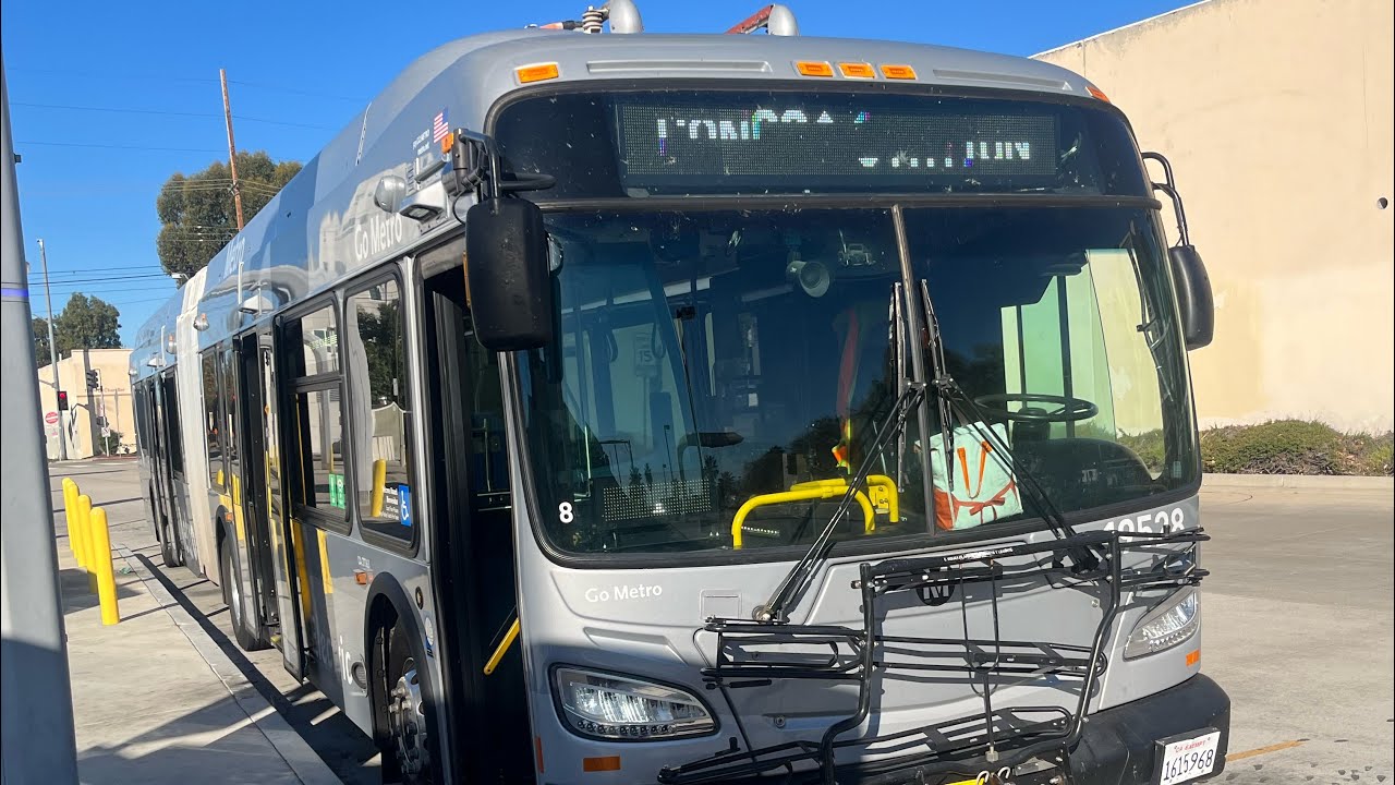 LACMTA 2020 New Flyer XE60 #19528 to North Hollywood Station. - YouTube