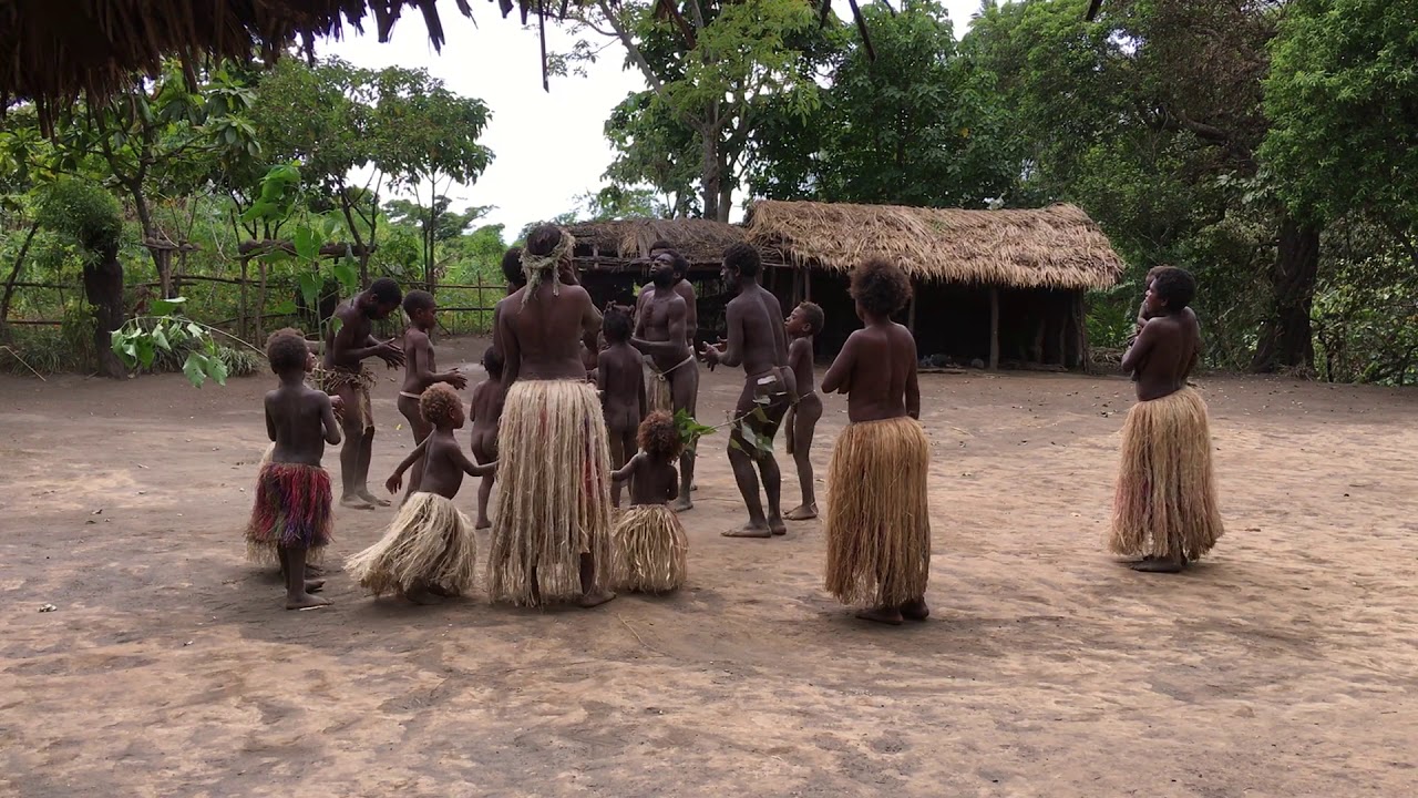 Tanna Traditional Dance (Part 3) - YouTube
