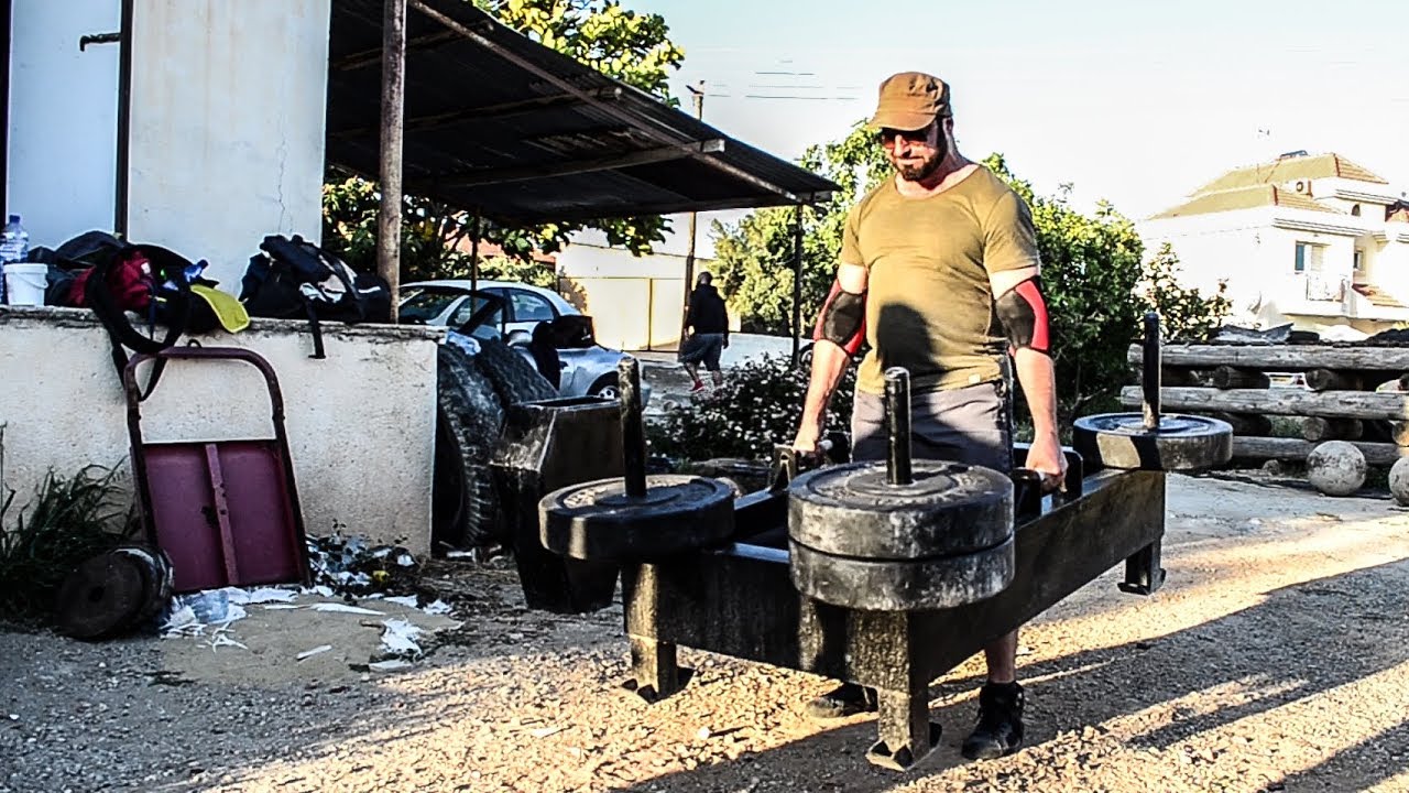 STRONGMAN WSM Frame Deadlifts and Holds - YouTube