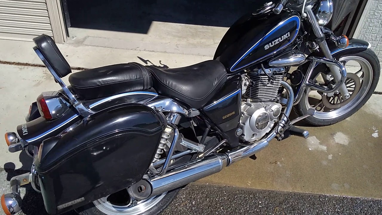 『SUZUKI GZ125HS』エンジン始動してみた - YouTube
