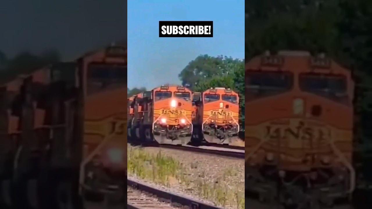 BNSF TRANSCON IN SW KANSAS! STACK TRAIN MEET IN HARPER. #shorts #railway #train #usa - YouTube