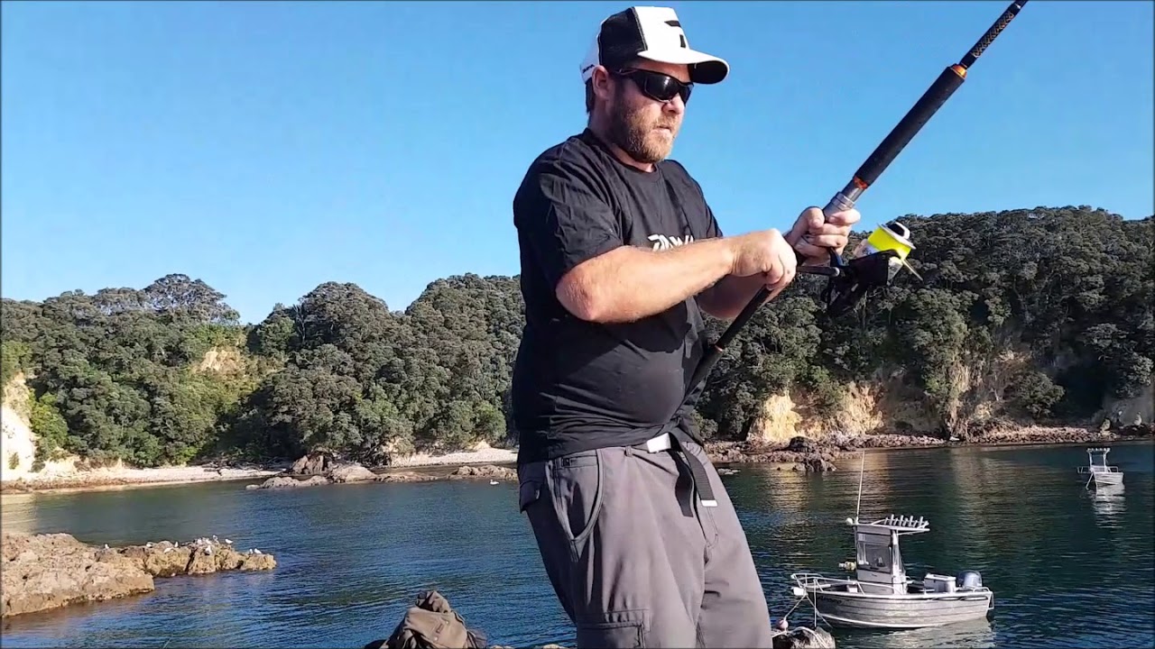 Motiti Island Rock Fishing in New Zealand. I RUNGA I TE TOKA - YouTube