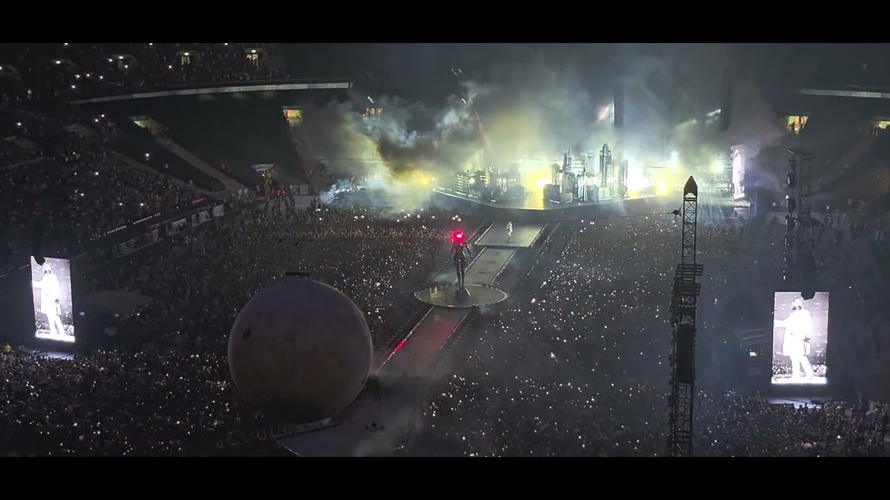 The Weeknd Live at Wembley Stadium 18.08.2023 Part. 2 - YouTube