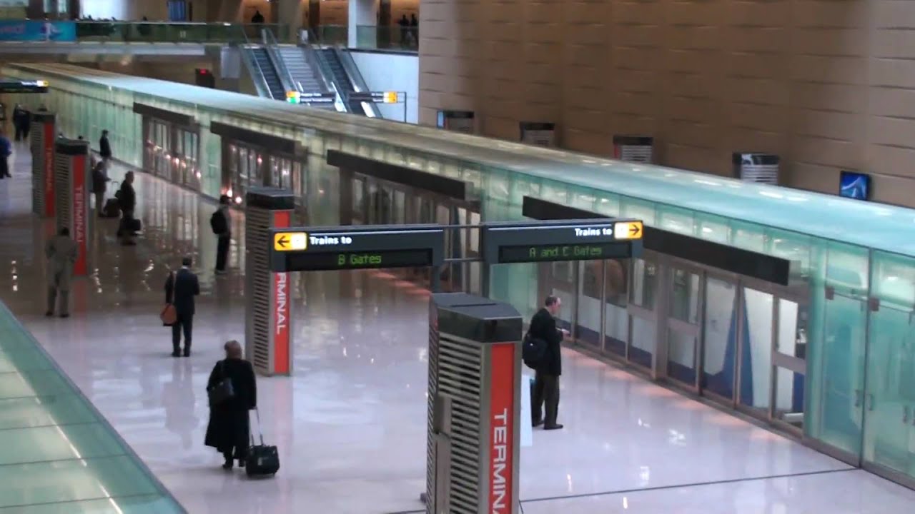 Washington Dulles International Airport - Aerotrain has arrived 1/26/10 ...