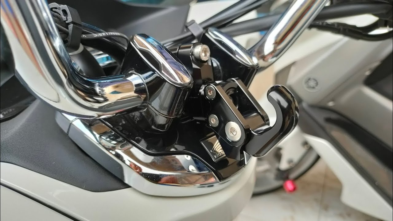 Gantungan Barang Black Diamond PCX 160 - YouTube