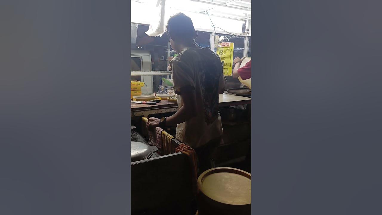 proses pembuatan martabak manis - YouTube