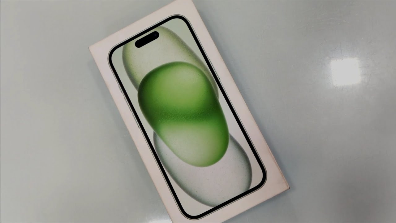iPhone 15 Green Colour Unboxing - YouTube