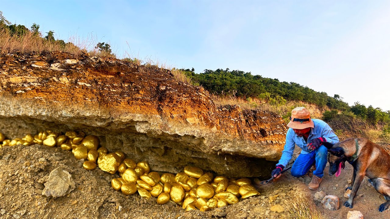 LIVE/OMG! Mining Treasures Diamond & Gemstone Under Stone at Big River ...