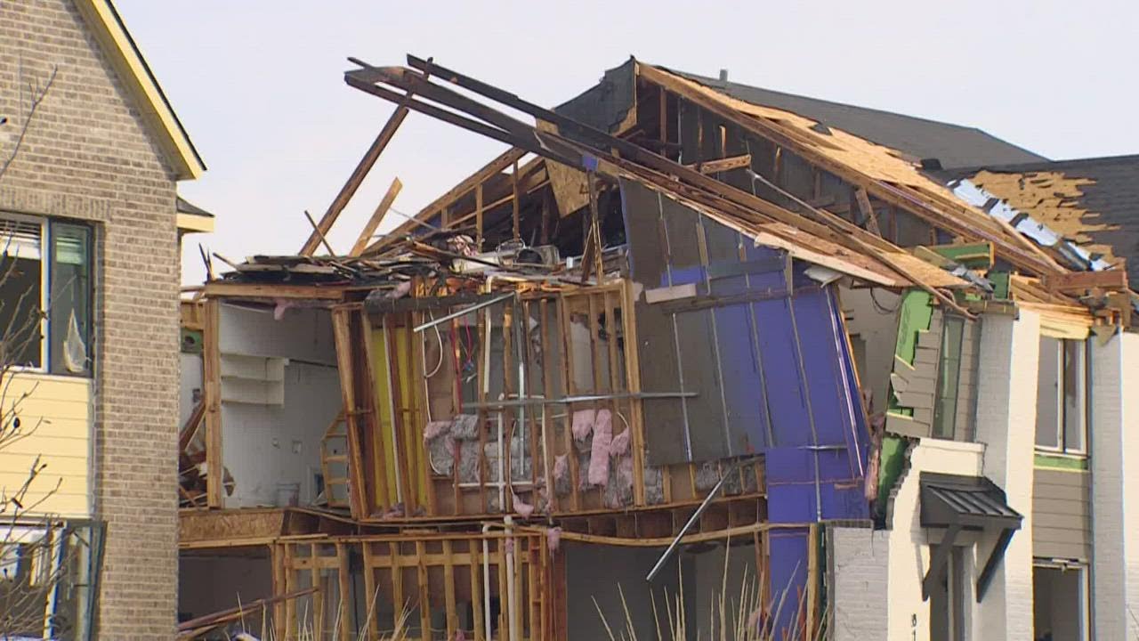 Apparent explosion destroys Arlington home that was under construction ...