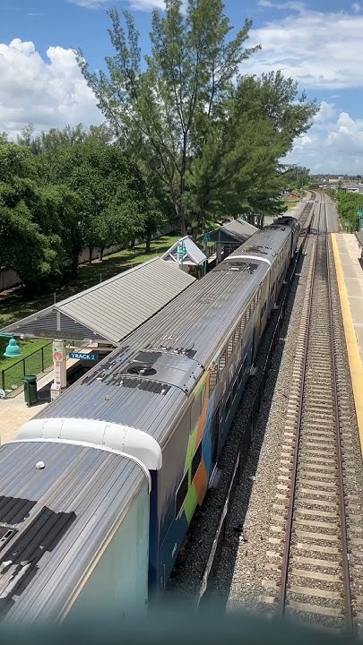 Tri rail Railfanning pt 3 v2 - YouTube