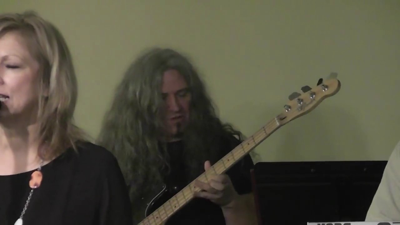 Cliff and Kim Ferrell Worship - YouTube