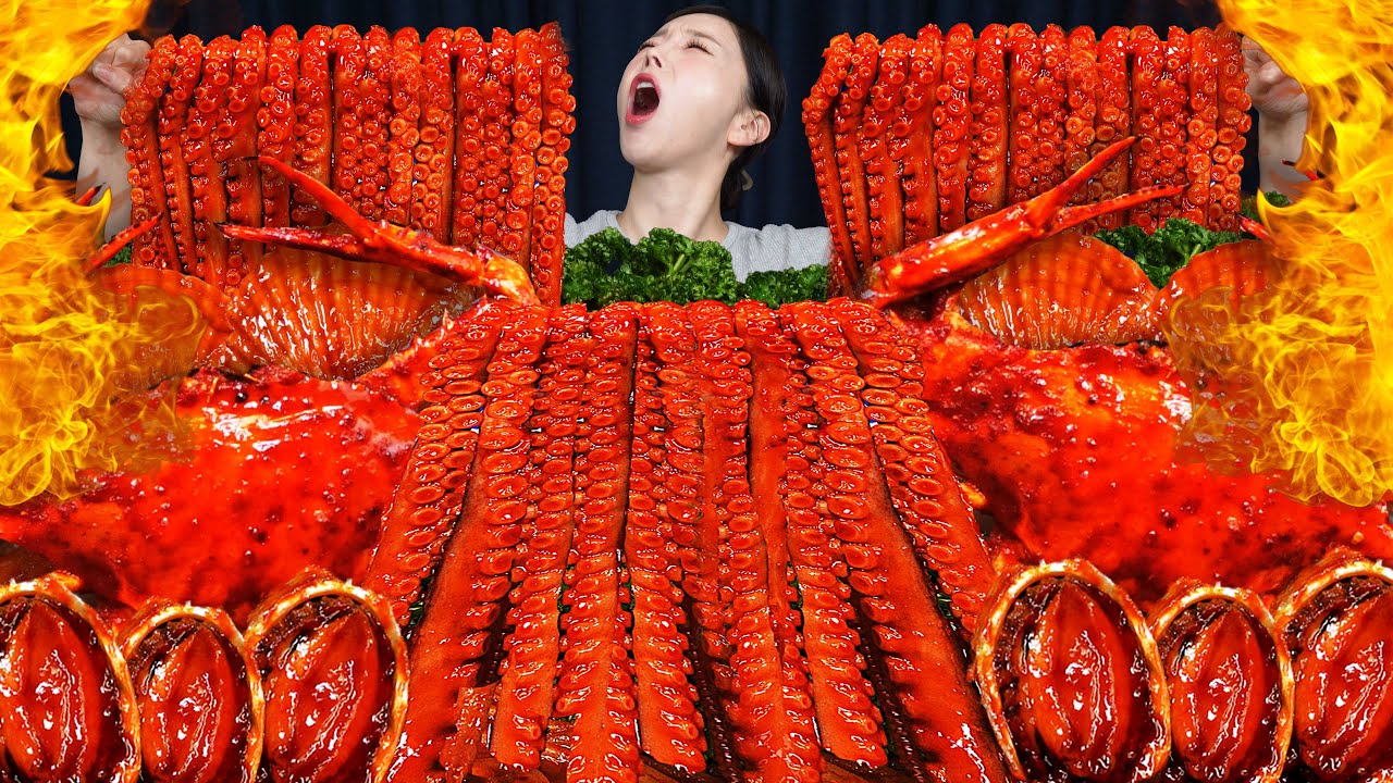 매콤한 낙지다리 🐙 매운 해물찜에 낙지까지 야무지게 먹방! Spicy Small Octopus Seafood Boil ...