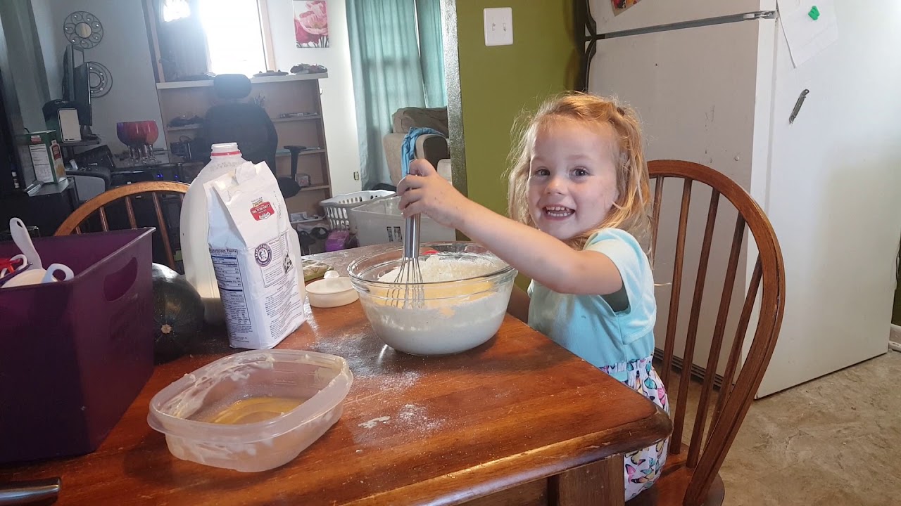 8/24/17 baking with Nadia - YouTube