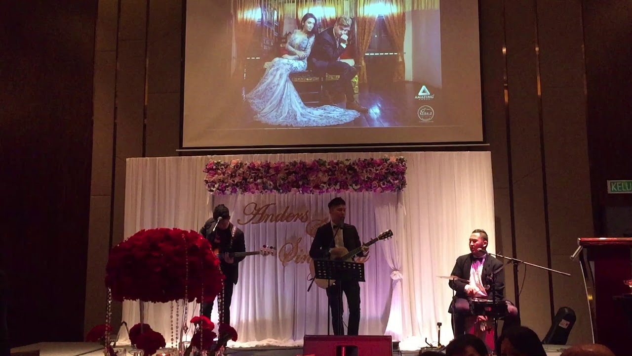 MDM - Desmond (Singer / Guitarist) - YouTube