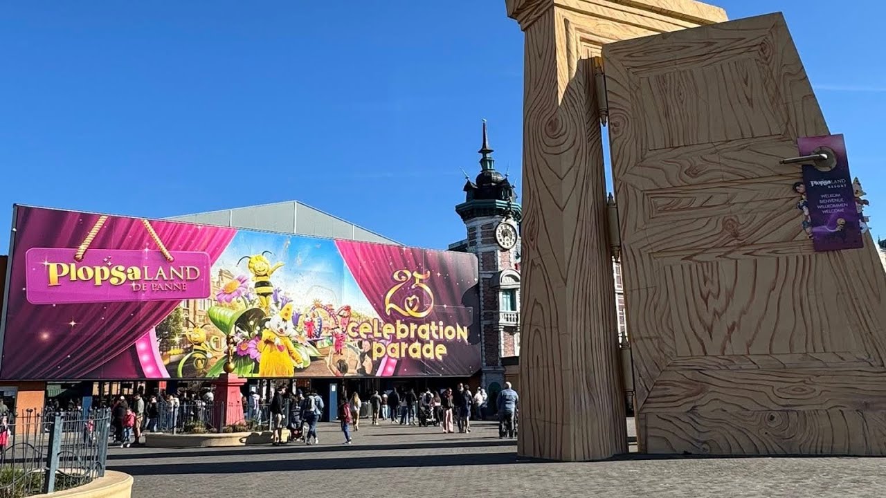 25 Célébration Parade [Plopsaland De Panne] 🥳 ! ⁠@Plopsa_official - YouTube