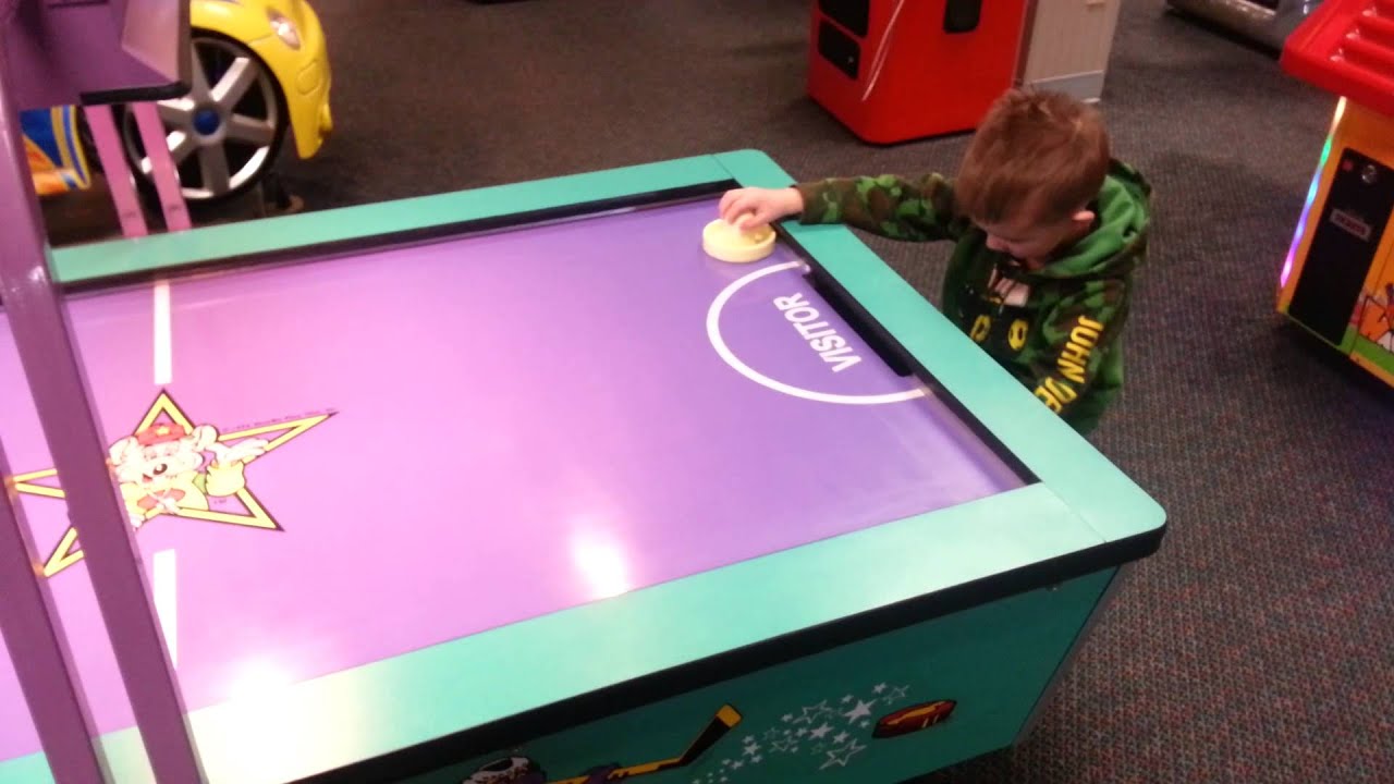 Carter Boykin Air Hockey - YouTube