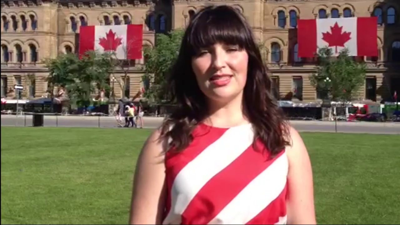 Why I Give to Univ | Susan Humphrey (2010, Politics) - YouTube