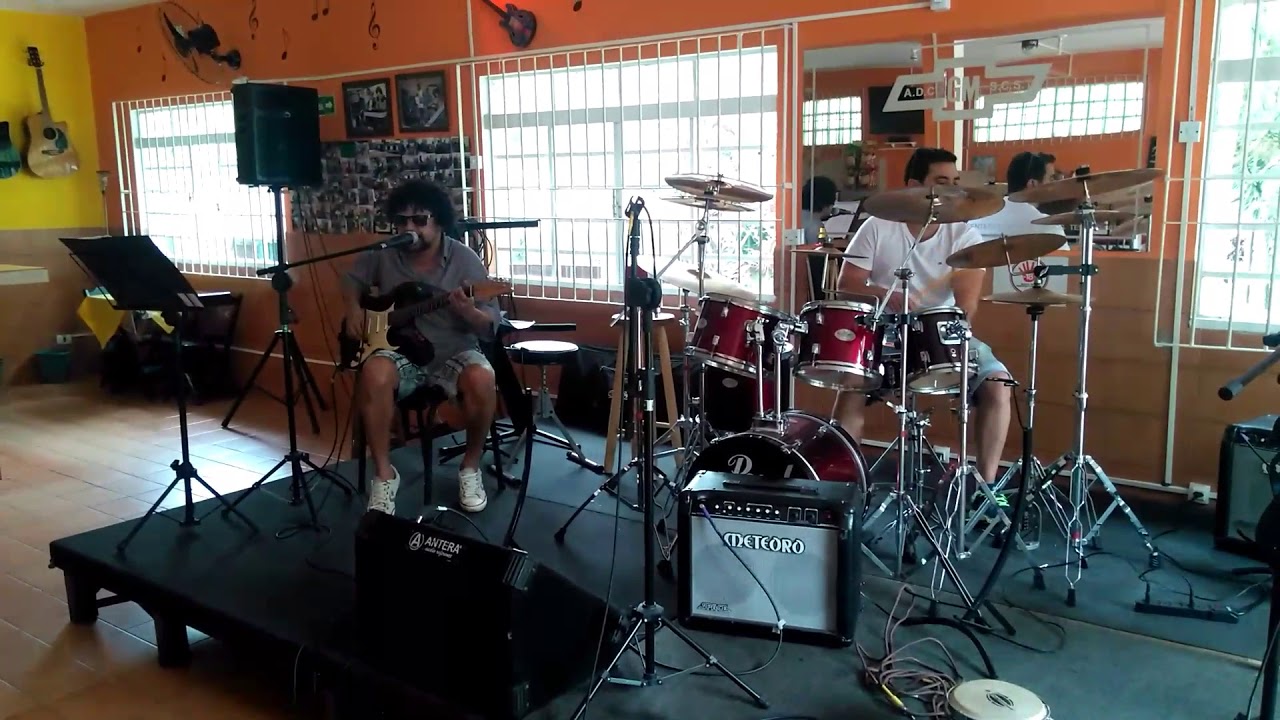 Meu primo Rubéns Júnior no improviso no Clube da GM no Riacho Grande ...
