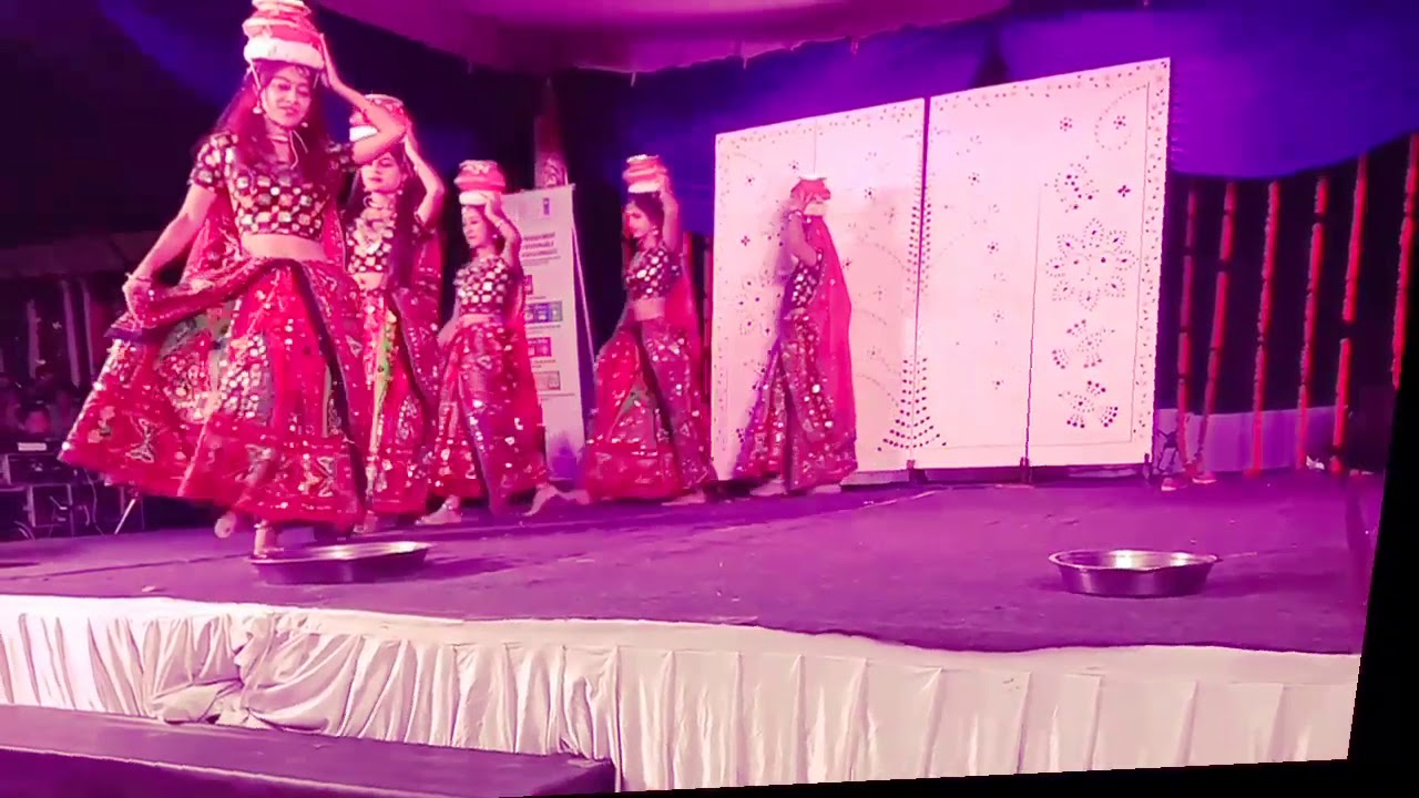 #Chirmi Rajasthani group dance - YouTube