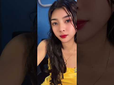So hot girl #0856 #livestream #cute #live #love #livestreaming #cutebaby #beautiful #periscope #girl