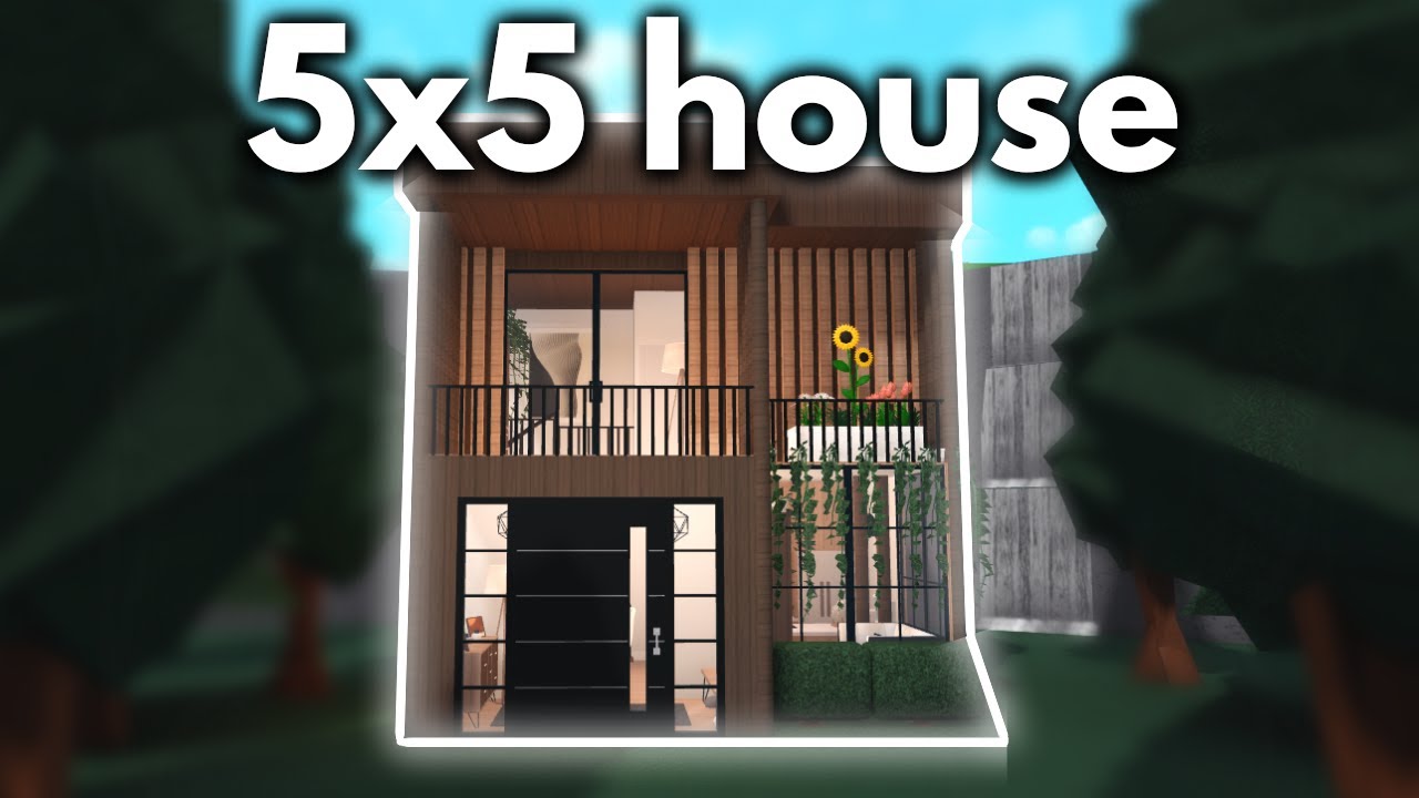 Building a 5x5 house in Bloxburg - YouTube