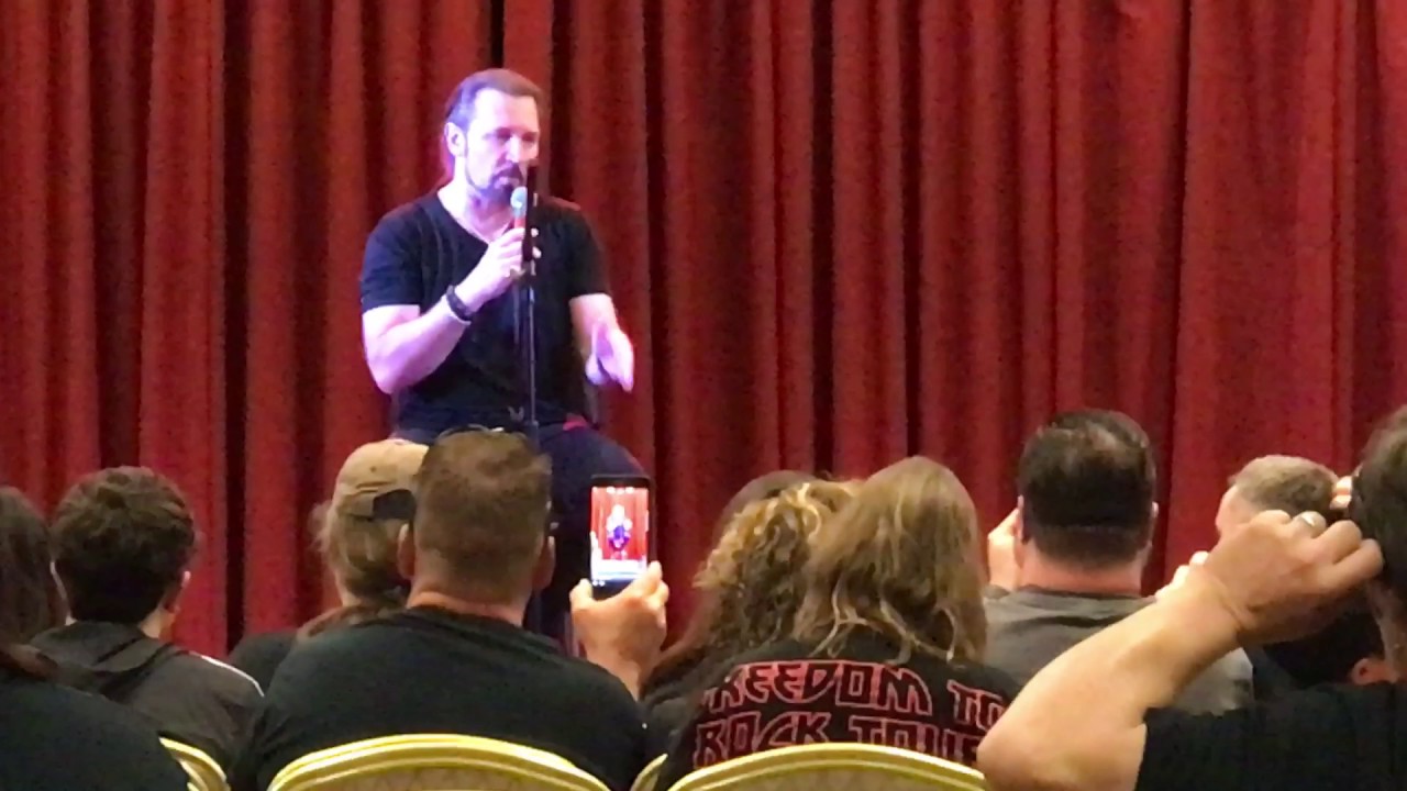 KISS EXPO INDY-ERIC SINGER what KISS does while on Tour - YouTube