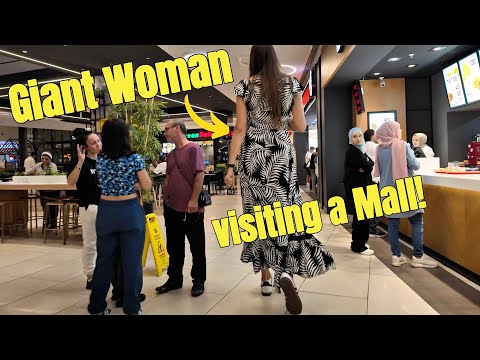 7ft Tall Woman Stuns Everyone at a Mall in Turkey