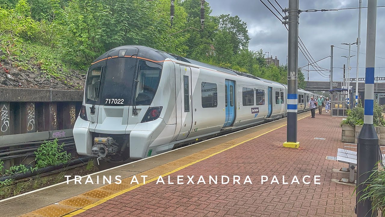 Trains at Alexandra Palace - YouTube
