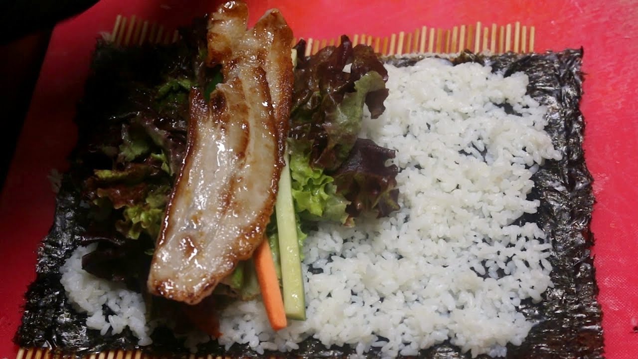 서문야시장 / 삼겹살김밥 / pork belly gimbap / Korean Street Food - YouTube
