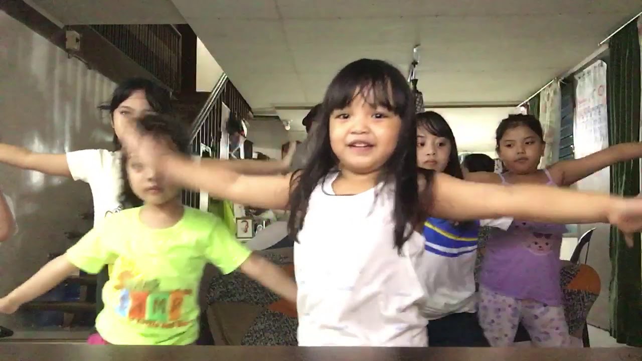 Hola Hola Hoop Dance - YouTube