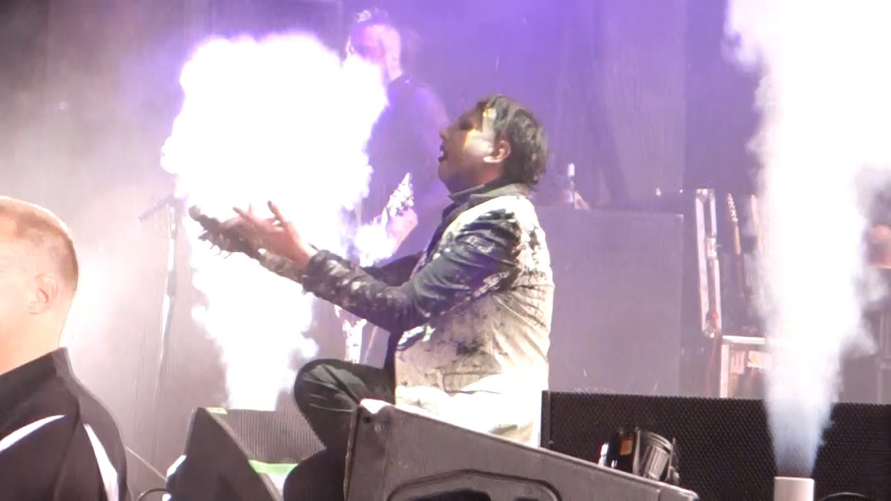 Marilyn Manson - Rock Is Dead - Live in Concord - YouTube