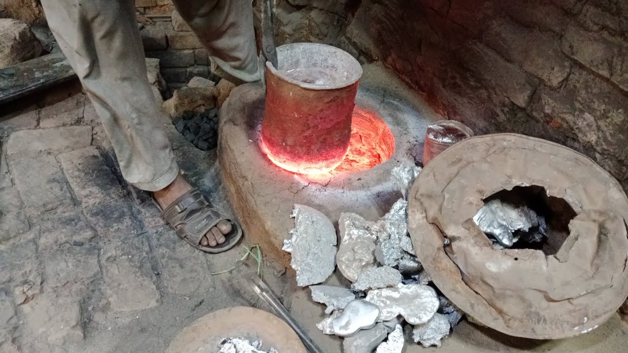 How To Making a diy of can 5 litre.Aluminium Melting Processed. - YouTube