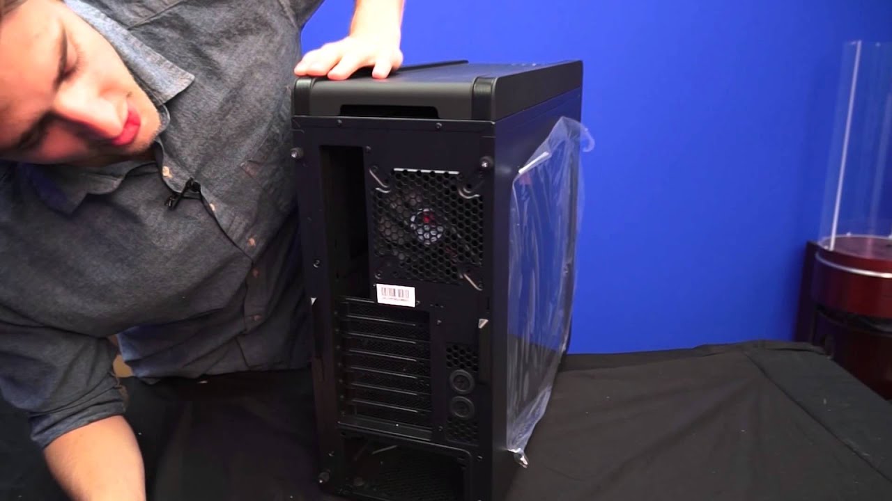 NCIX Exclusive! First look at BitFenix Ronin in North America! - YouTube