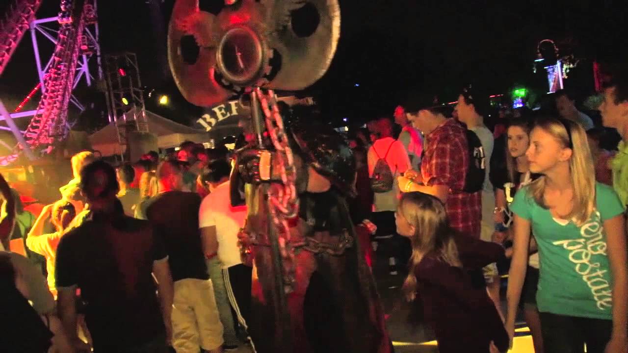 Scarowinds Halloween Haunt - YouTube