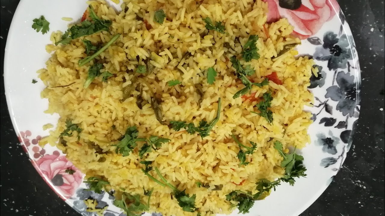 How to make pesara pappu khichdi ricepe#ameencookingvlogs - YouTube