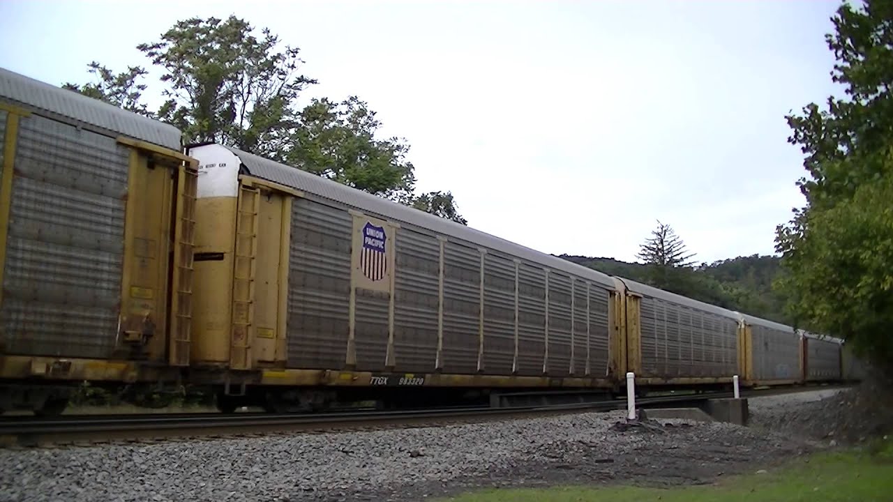 Nice Horn Action on this fast moving NS Auto Rack Train! - YouTube