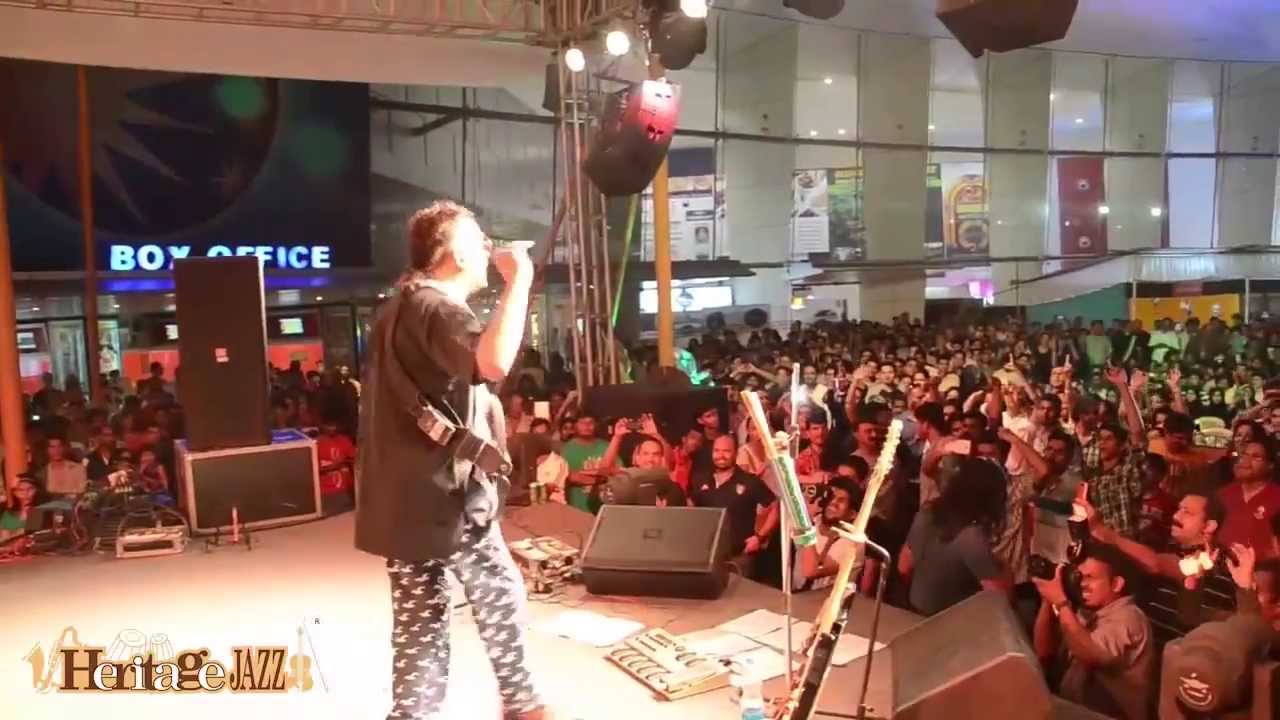 Remo Fernandes & The Microwave Papadums - Maria Pitache - YouTube