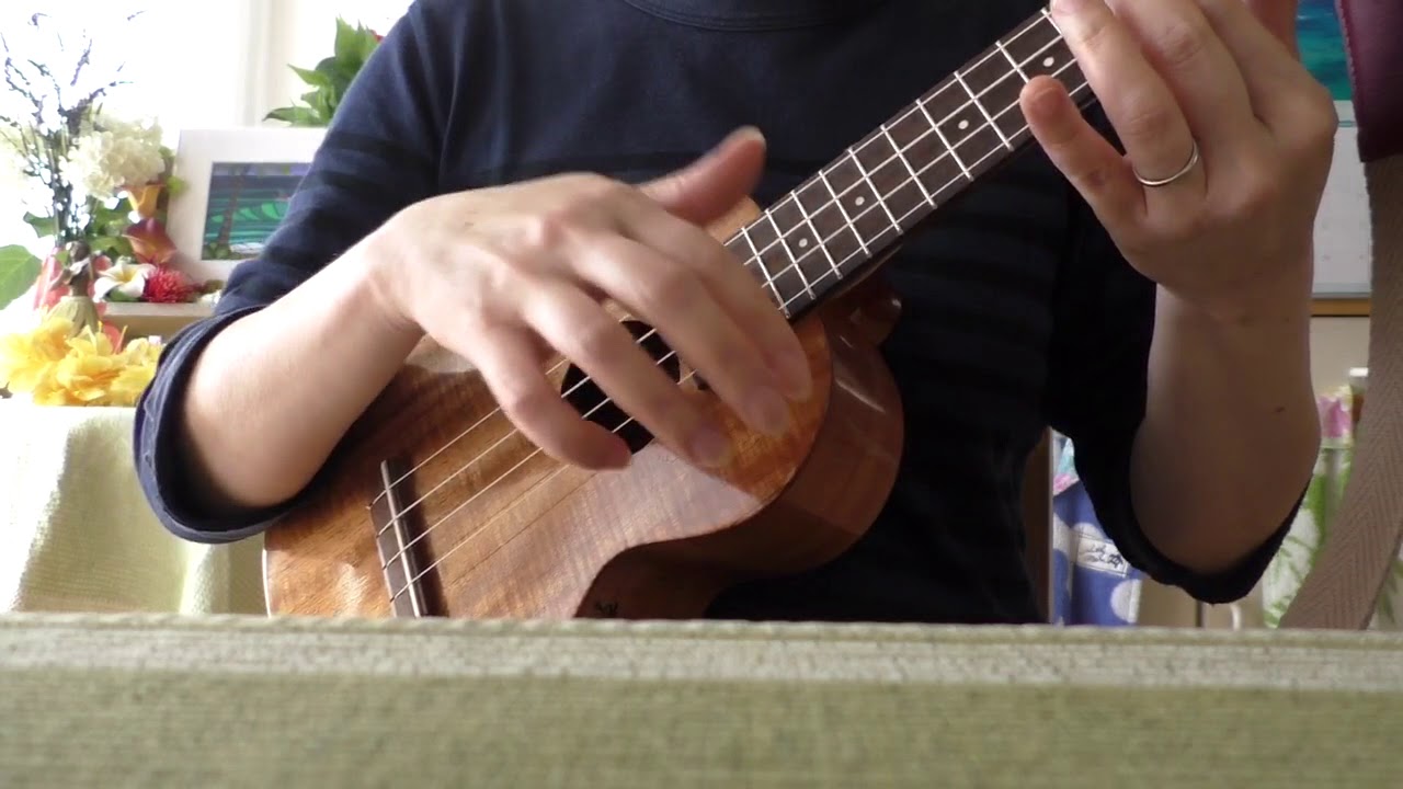 Blue Moon 🌚 jazz ukulele cover ウクレレ 弾き語り - YouTube