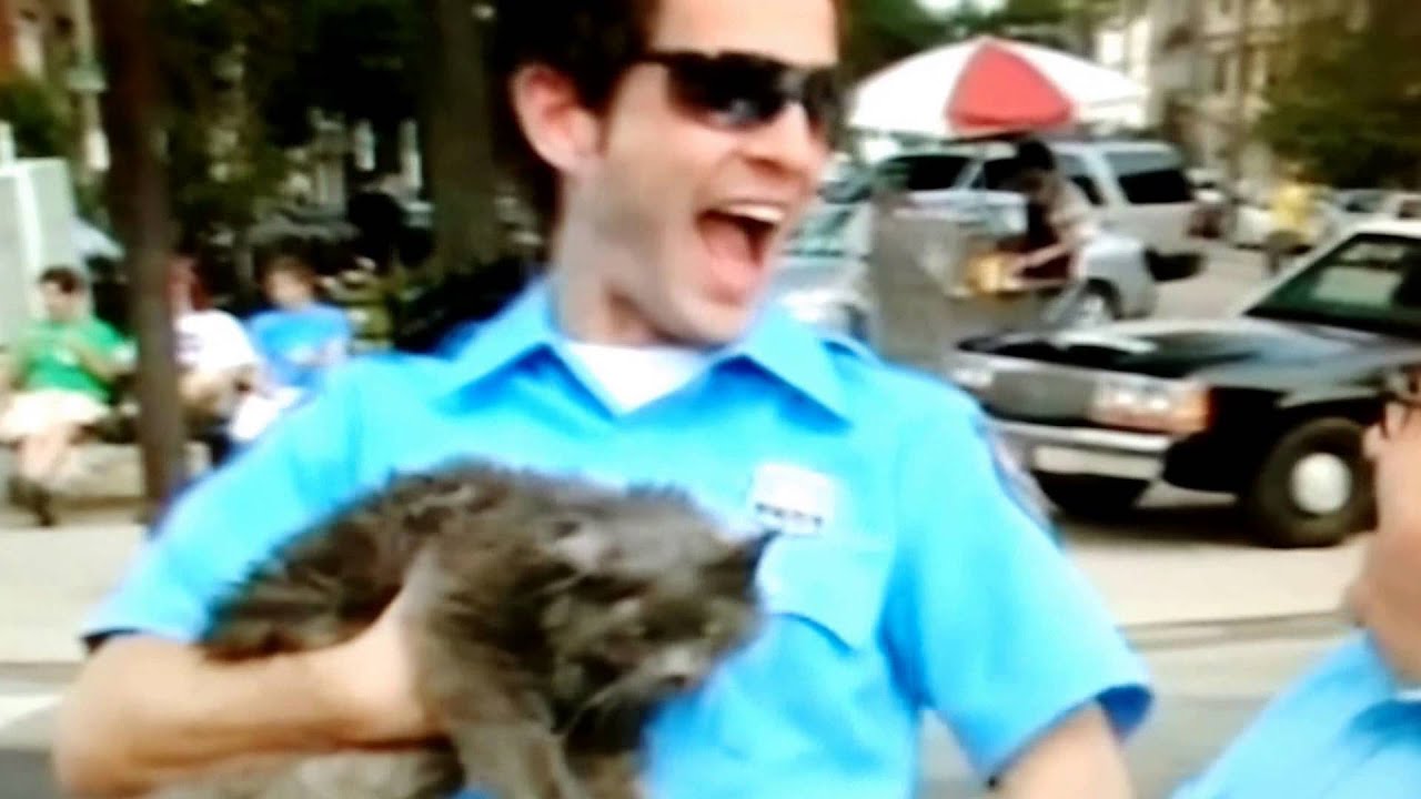 Charlie Kelly (Charlie Day) Serpico (Al Pacino) impersonation - YouTube