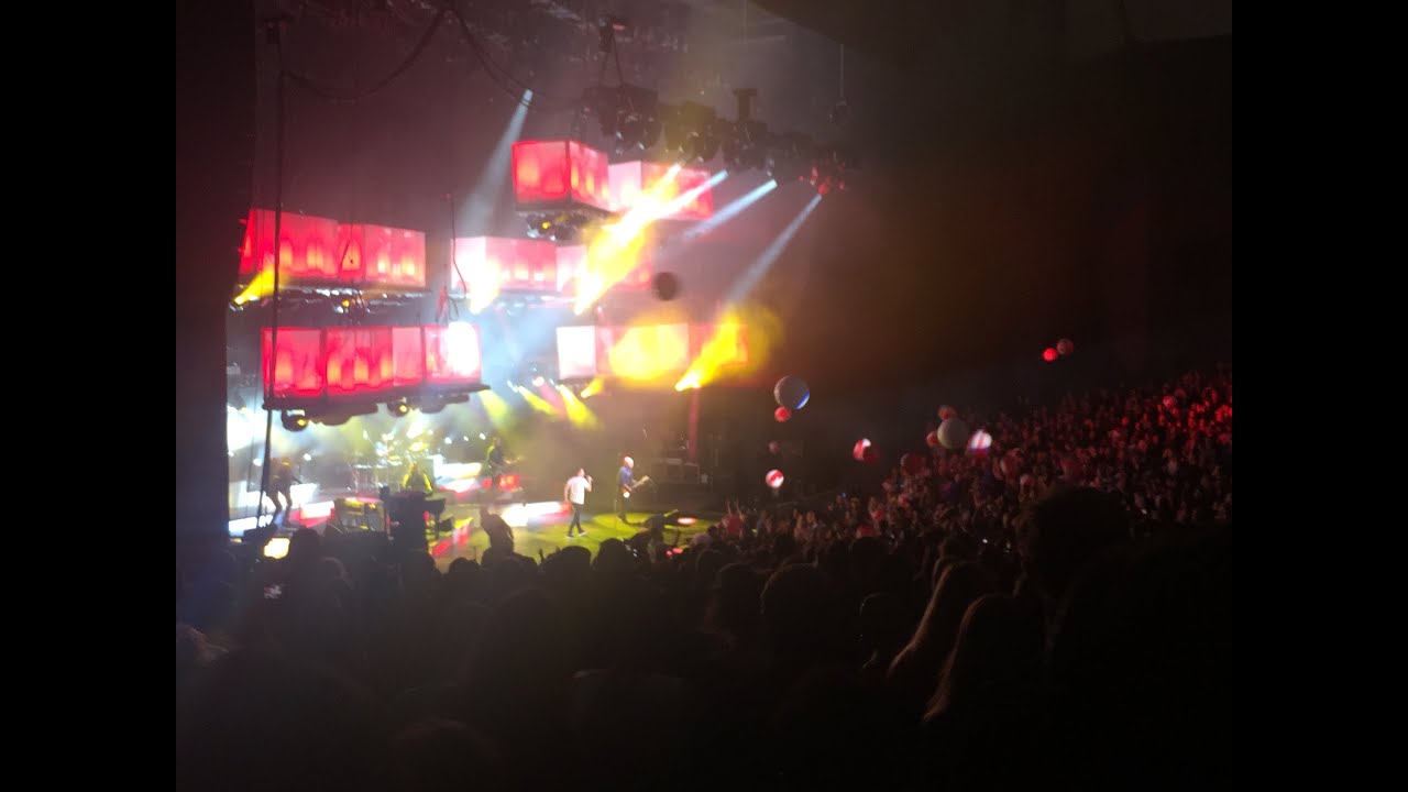 Drops of Jupiter - Train (Shoreline Amphitheatre 5/22/2015) - YouTube