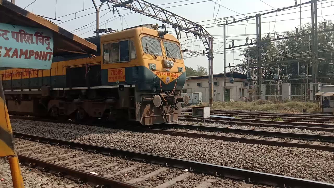 WDG4D:WDG4 WITH COAL CAR - YouTube